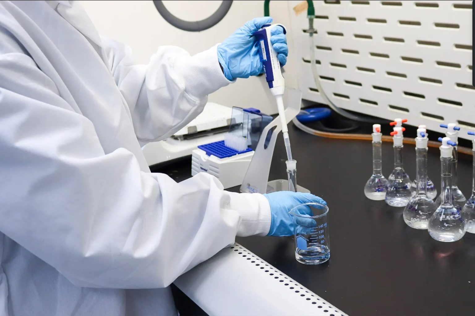 Company Overview • Q Laboratories